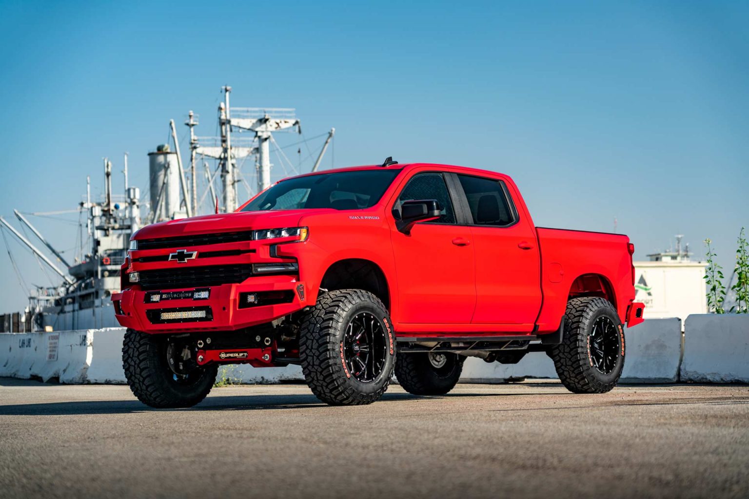 Chevy Silverado 1500 RST | 20x12 -44 H503