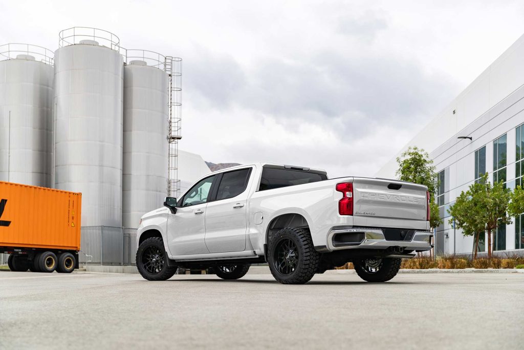 Chevy Silverado 1500 | 20x10 -19 | Hardrock Offroad H709