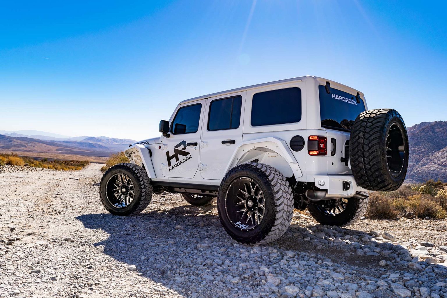 Jeep Wrangler JL SEMA Build | 22×12 -44 | Hardrock Offroad H500